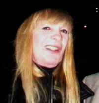 Sue Rarick is on StageIt