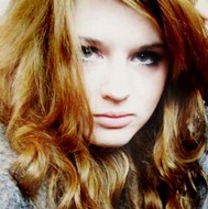 Jelaca is on StageIt