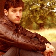 Liam Holmes is on StageIt