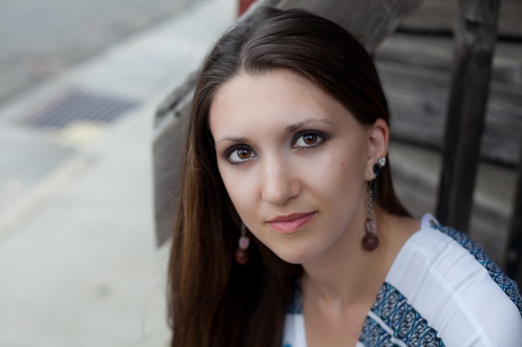 Amber Collins & Turning Point is on StageIt