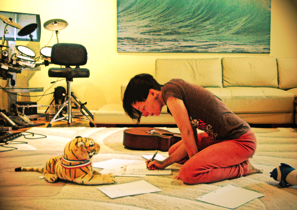 Simona Radu is on StageIt