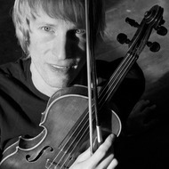 KyleDillingham is on StageIt