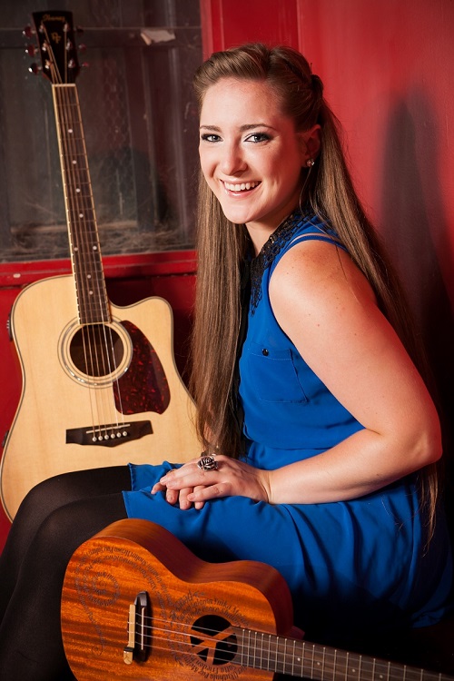 Emily Rupp is on StageIt