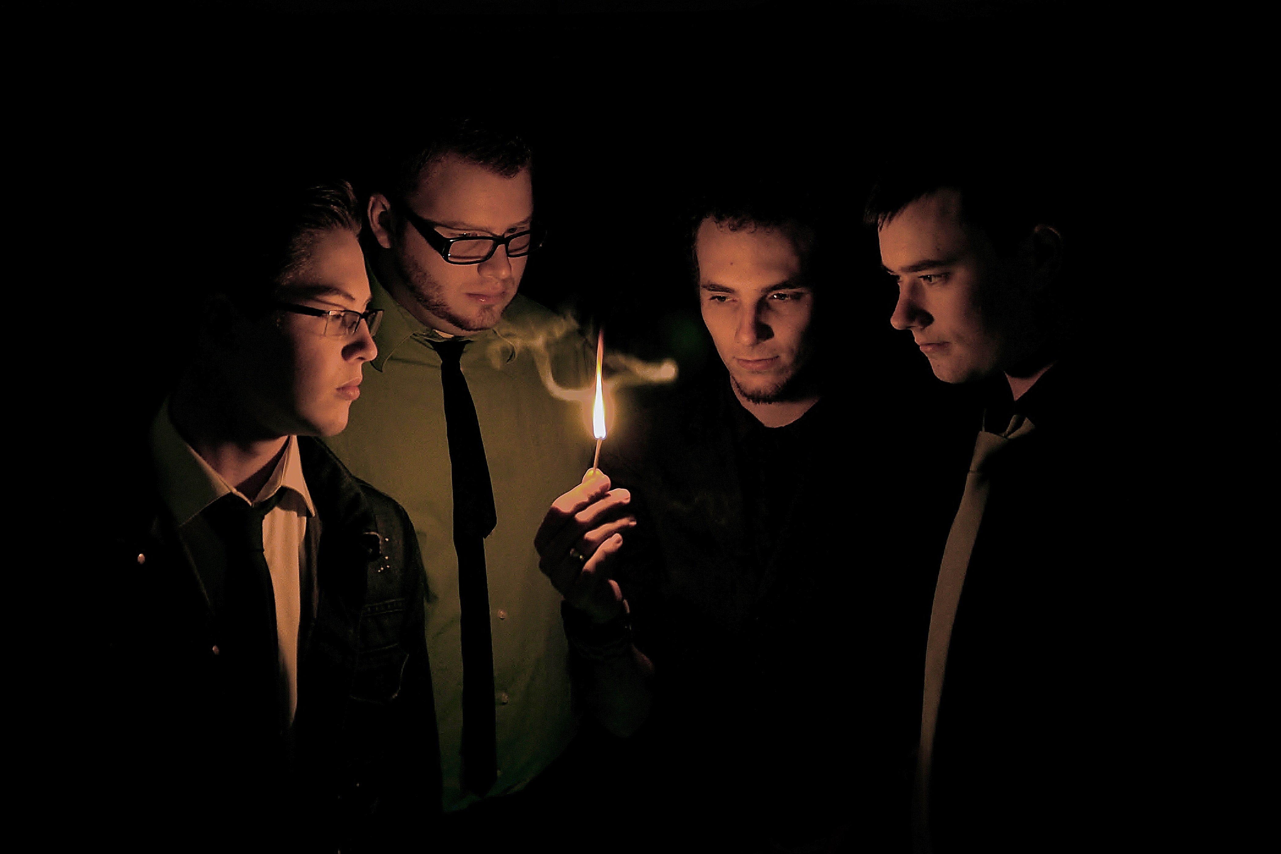 Aaron Holbert is on StageIt