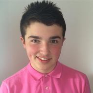 Lewis Middleton is on StageIt