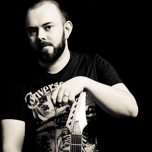 Johnny Sallows is on StageIt