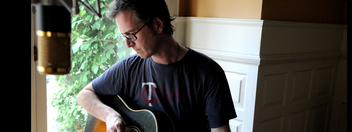Dan Wilson is on StageIt