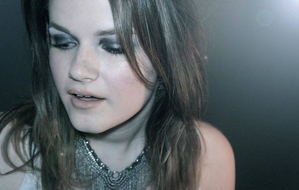 Madeleine is on StageIt