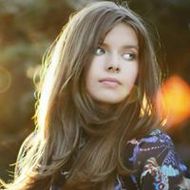 Karoline Rhett is on StageIt