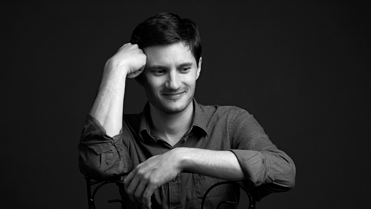 Jan Repka is on StageIt