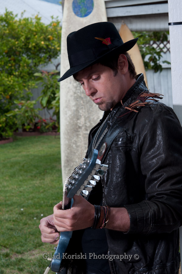 Rafael Moreira is on StageIt