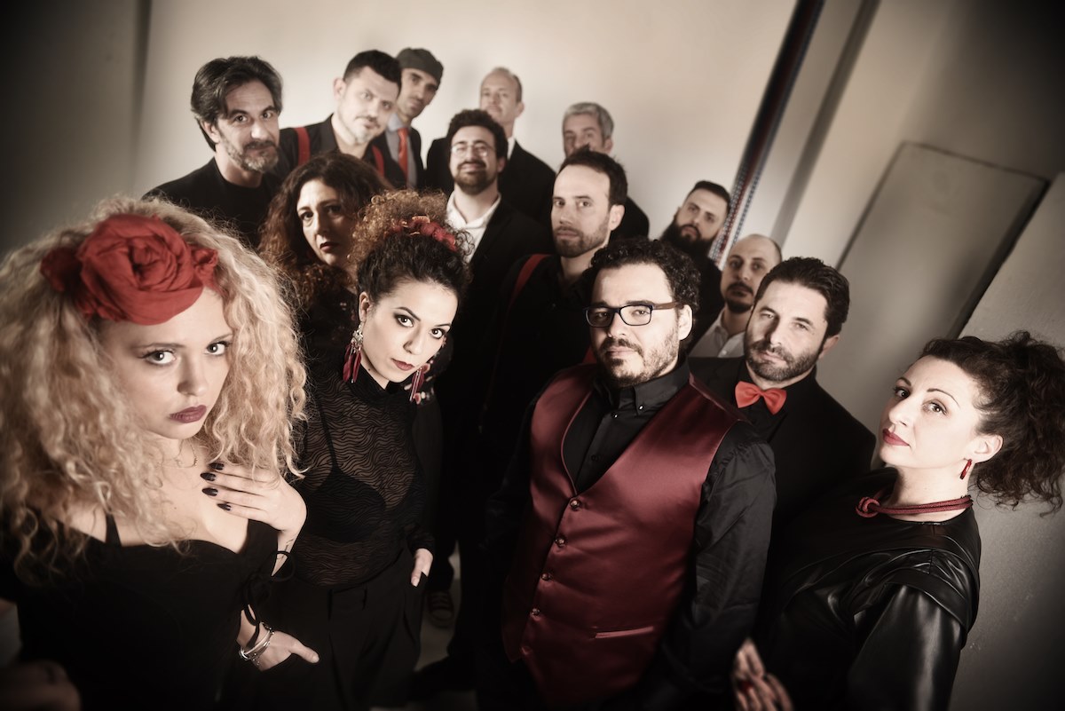Rinky Tinky Jazz Orchestra is on StageIt