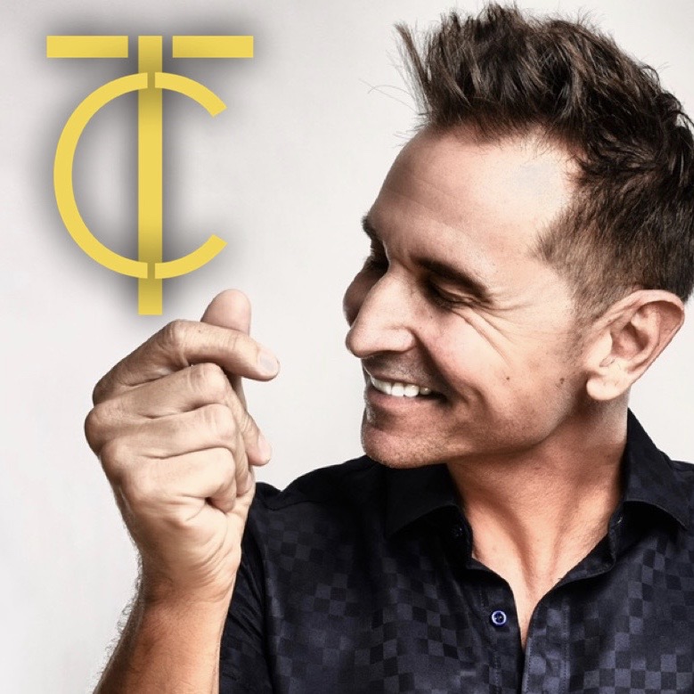 Travis Cloer is on StageIt