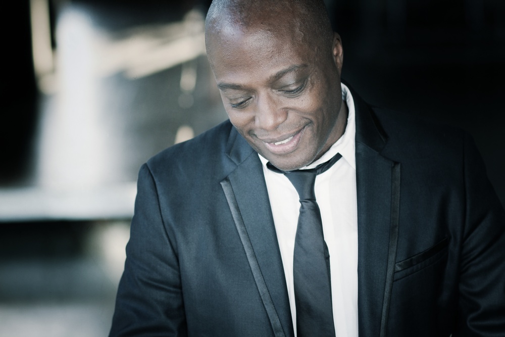 DAVID RALEIGH is on StageIt